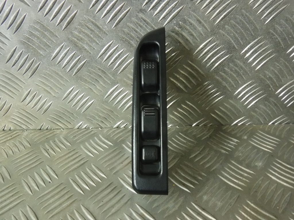 Genuine Isuzu NKR NPR NQR A/C Heater Relay 8972629330 – Van Services Ltd