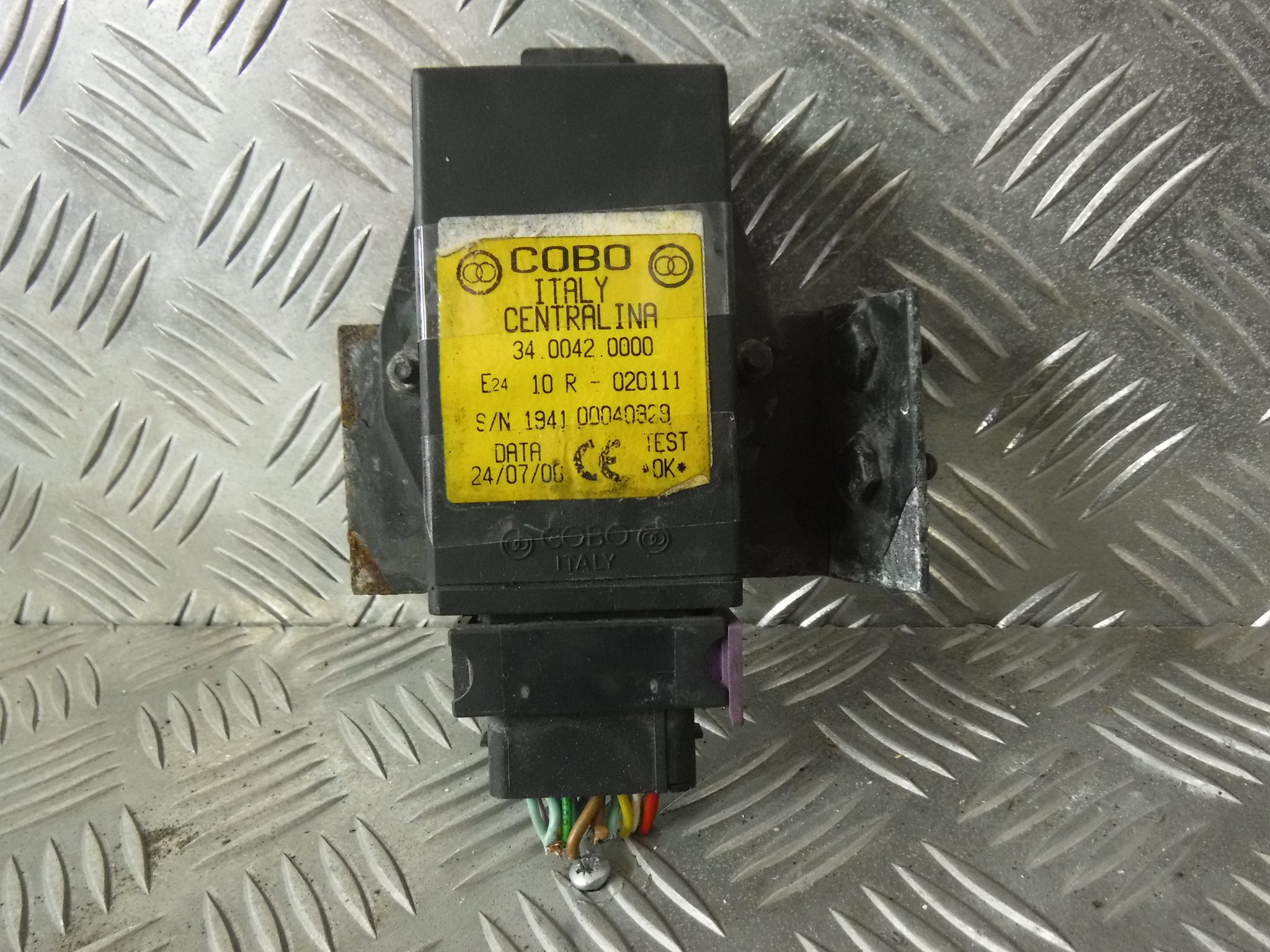 IVECO DAILY COBO TOWBAR TRAILER CONTROL RELAY – FITS 2006+ – Van ...