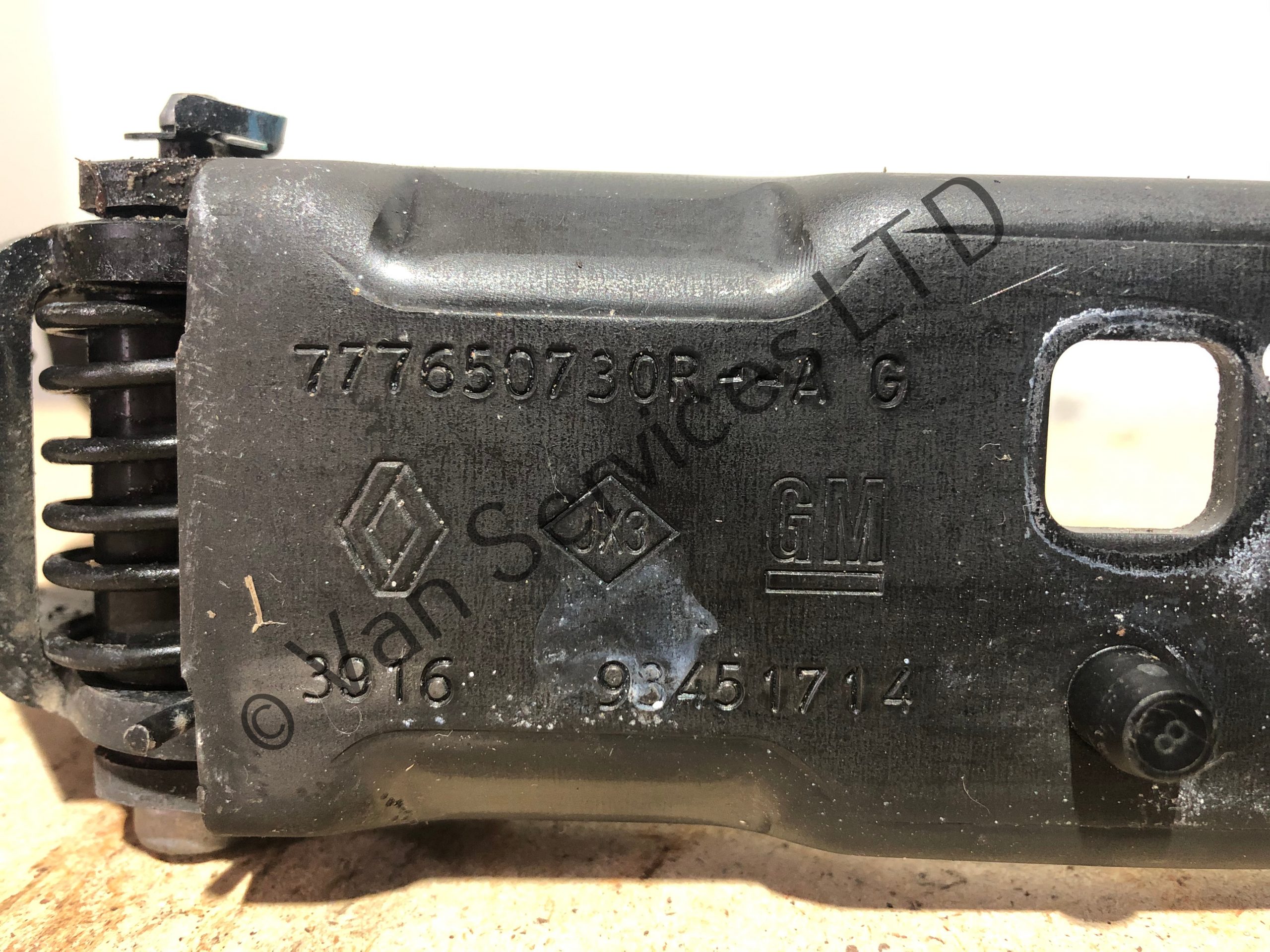 Genuine RENAULT TRAFIC Vivaro N/S Passenger Middle Sliding Door Roller ...