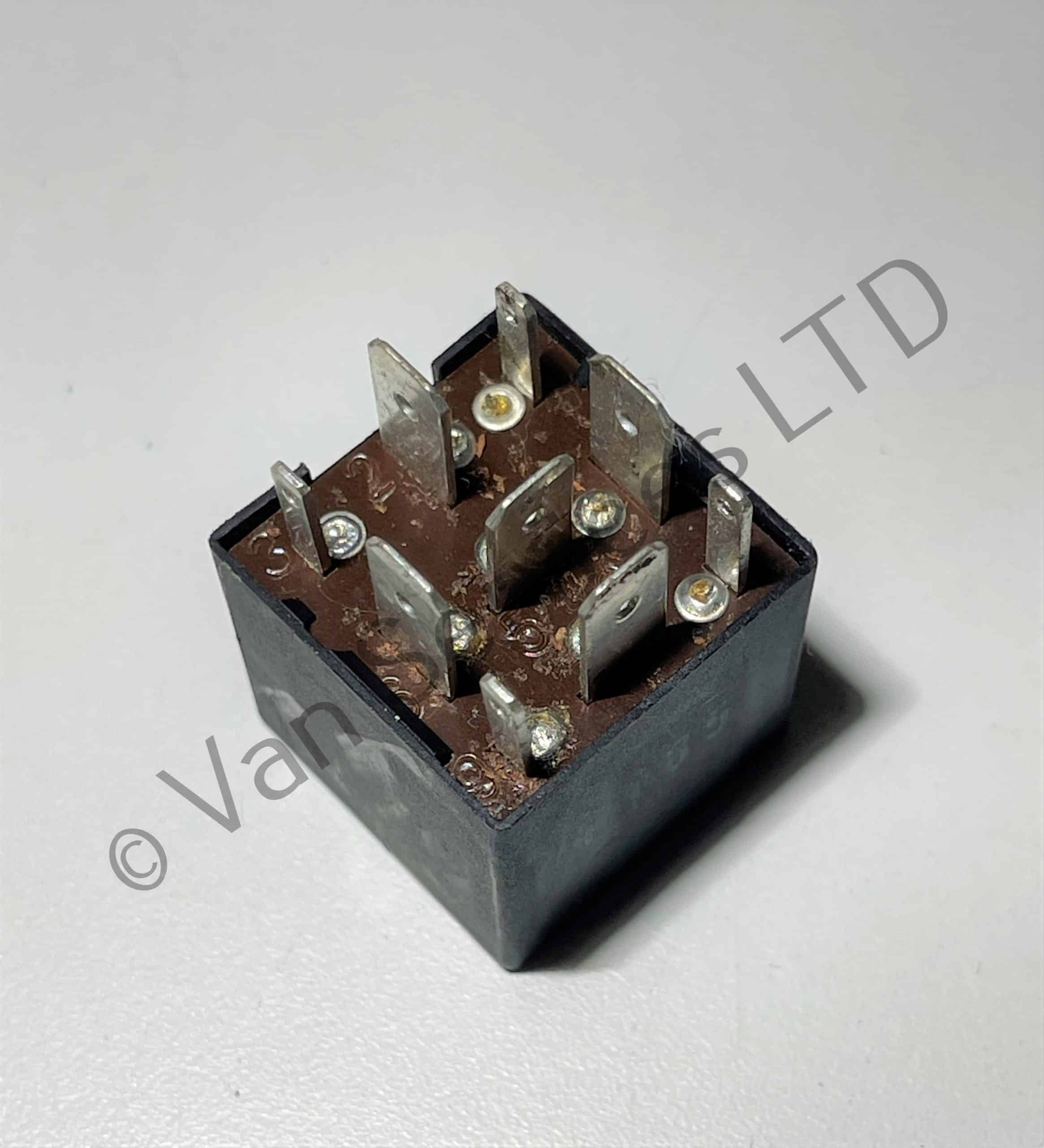 Genuine MAN LE 8.150 24V Relay 81.25907.0253 – Van Services Ltd