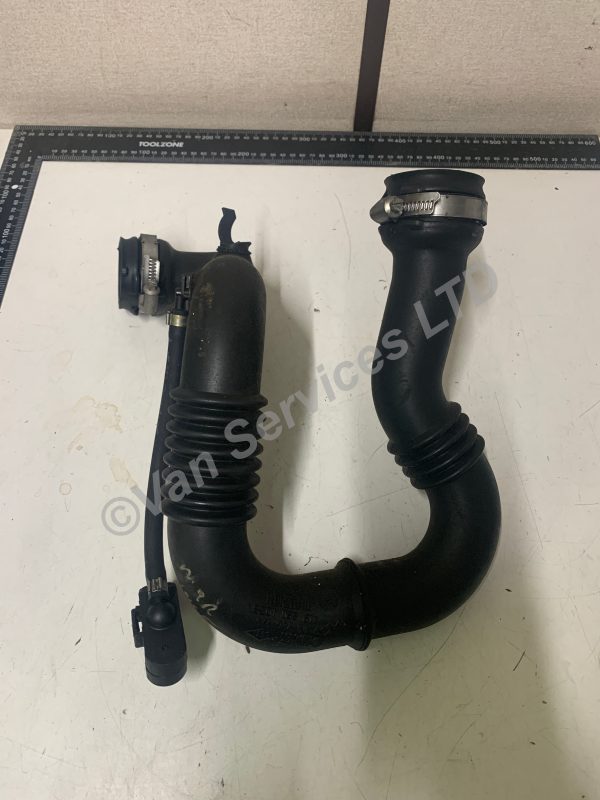 GENUINE VIVARO TRAFIC 2.0 M9R DIESEL TURBO INTERCOOLER PIPE HOSE ...