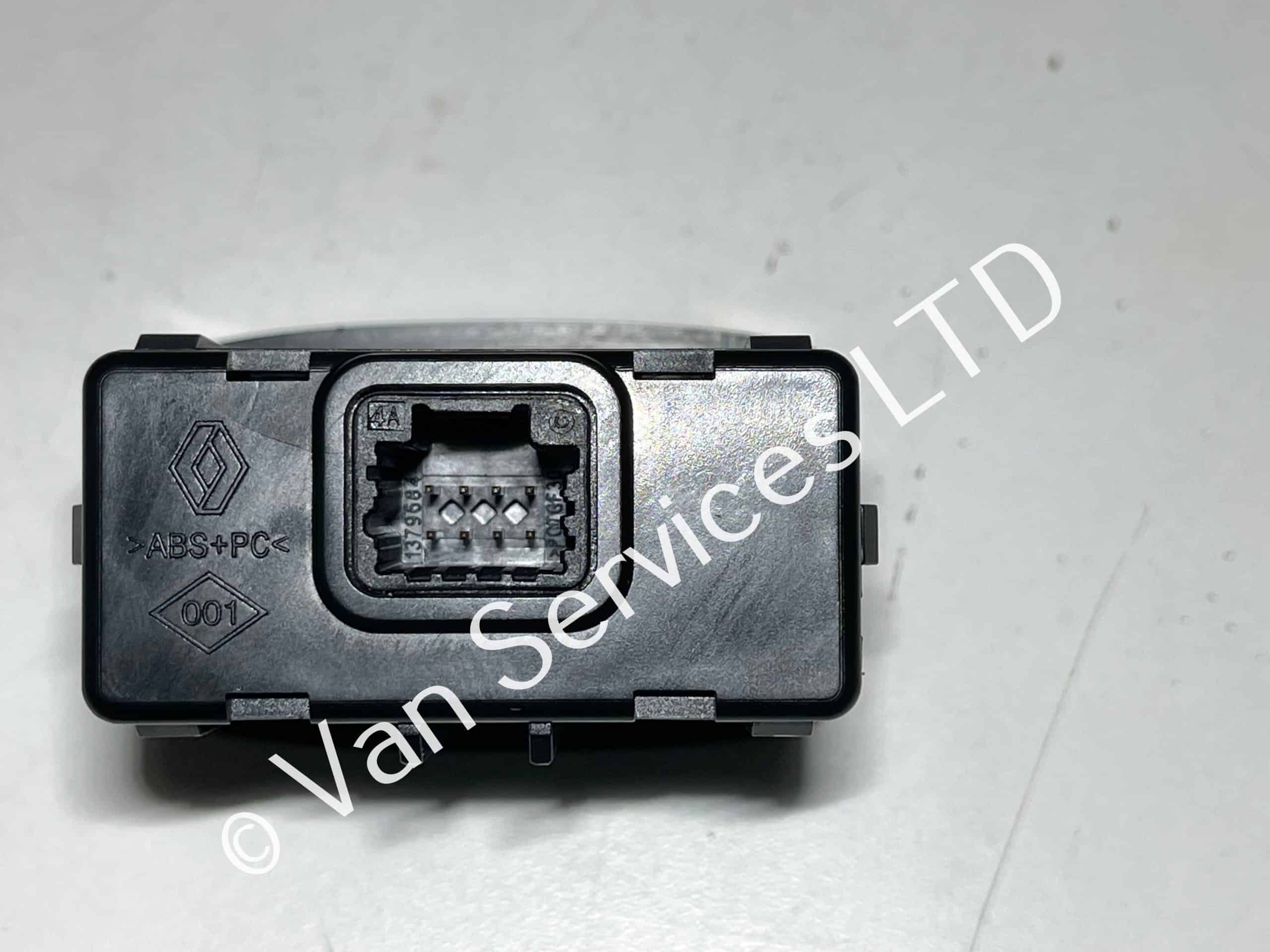 GENUINE VAUXHALL VIVARO TRAFIC PRIMASTAR AUDIO PLUG CONNECTOR 2007 ...
