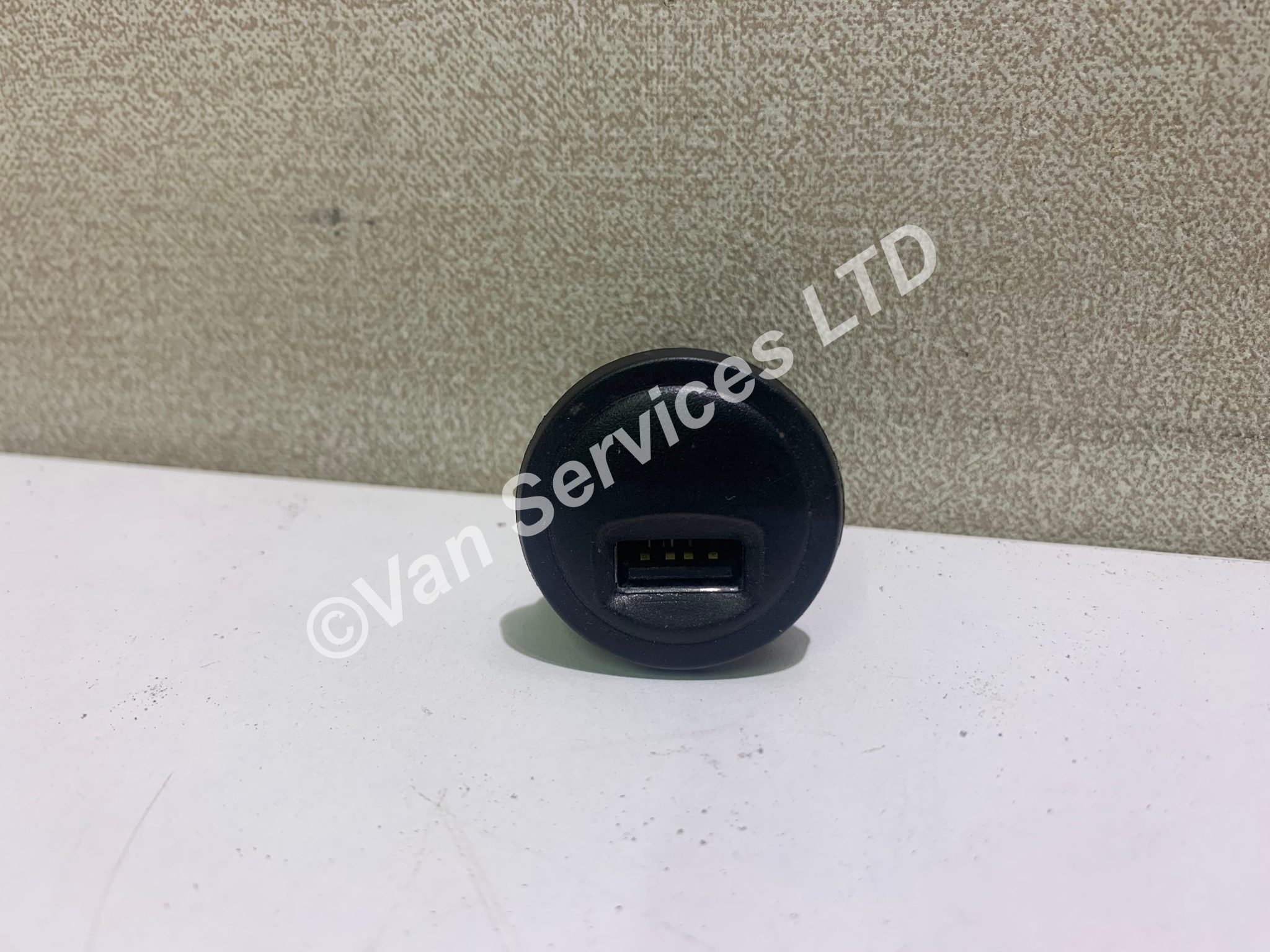 GENUINE CITROEN BERLINGO PARTNER USB PLUG – FITS 2014-18 9664795277 ...