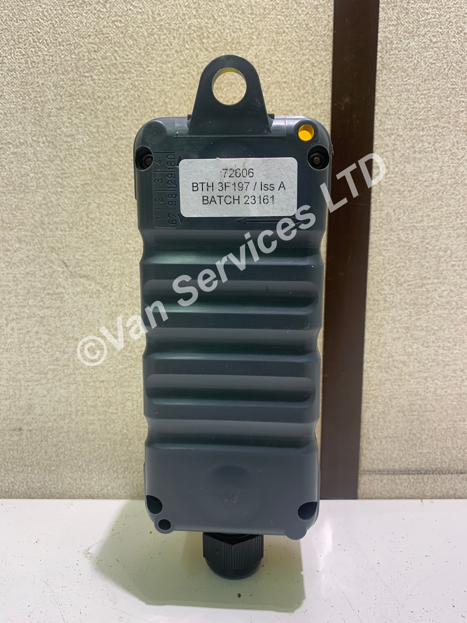 NEW Hiab / Taillift 3 Button Controls – Van Services Ltd