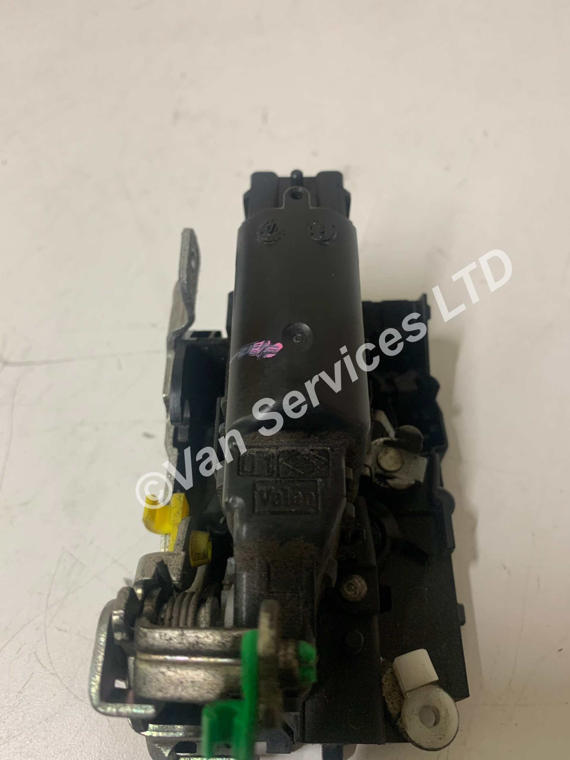 IVECO DAILY OS FRONT DOOR LOCK – FITS 2012+ – Van Services Ltd