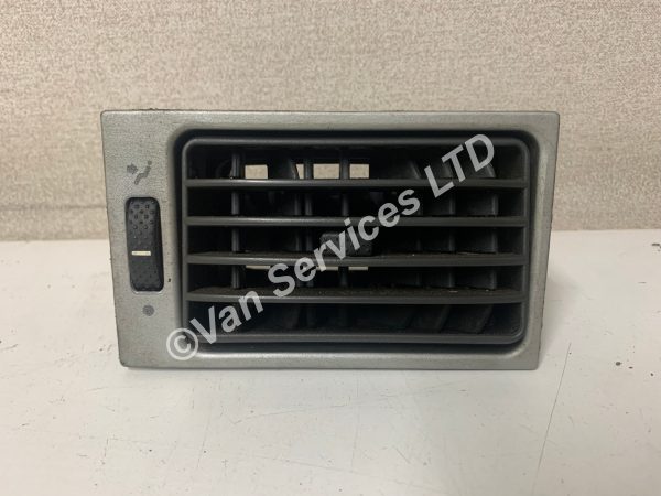 Genuine Iveco Eurocargo Dash Air Vent – Fits 2004+ – Van Services Ltd