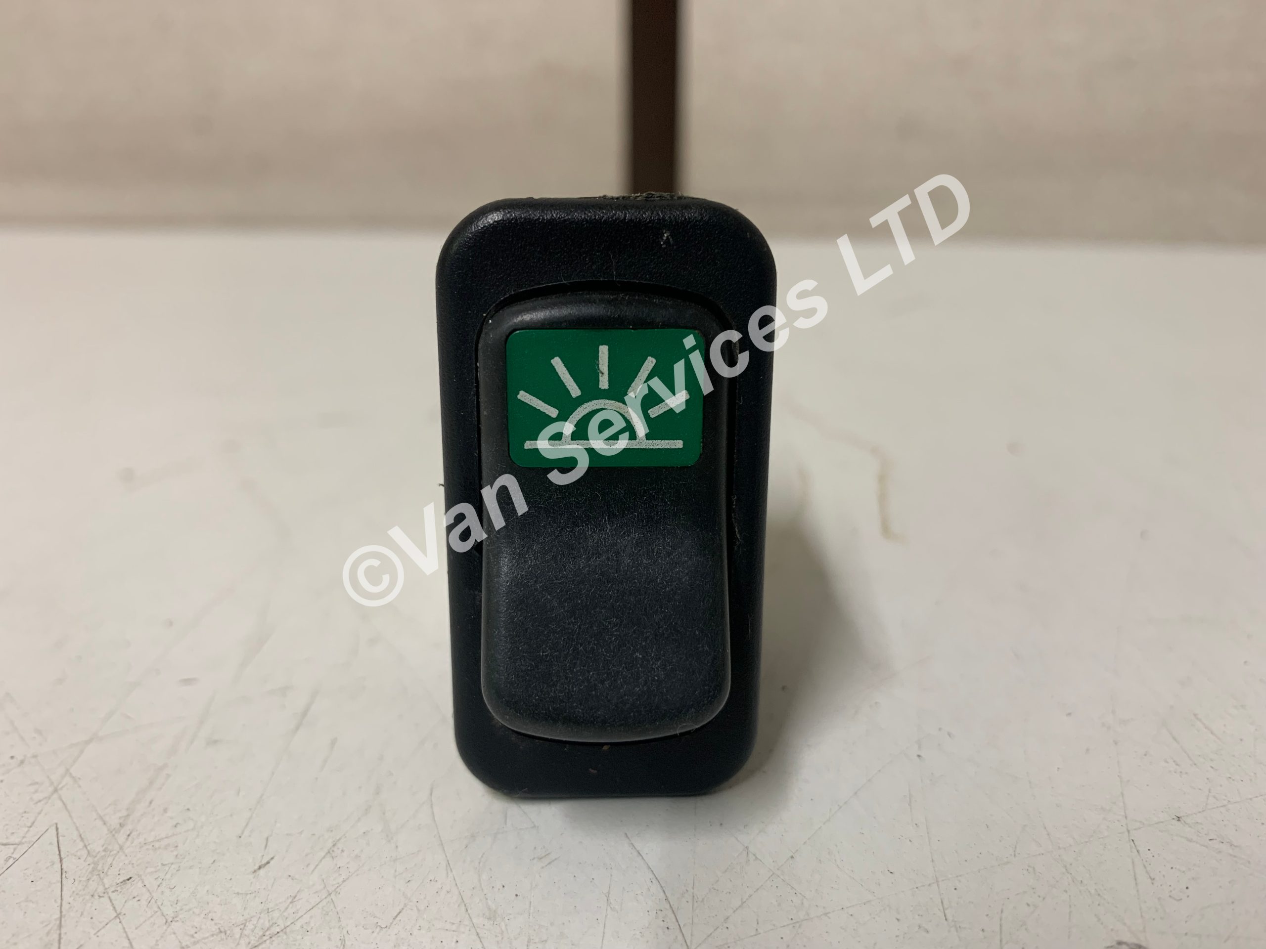 Genuine Isuzu N75 NQR 7.5 ton Light Switch – Fits 2009+ – Van Services Ltd