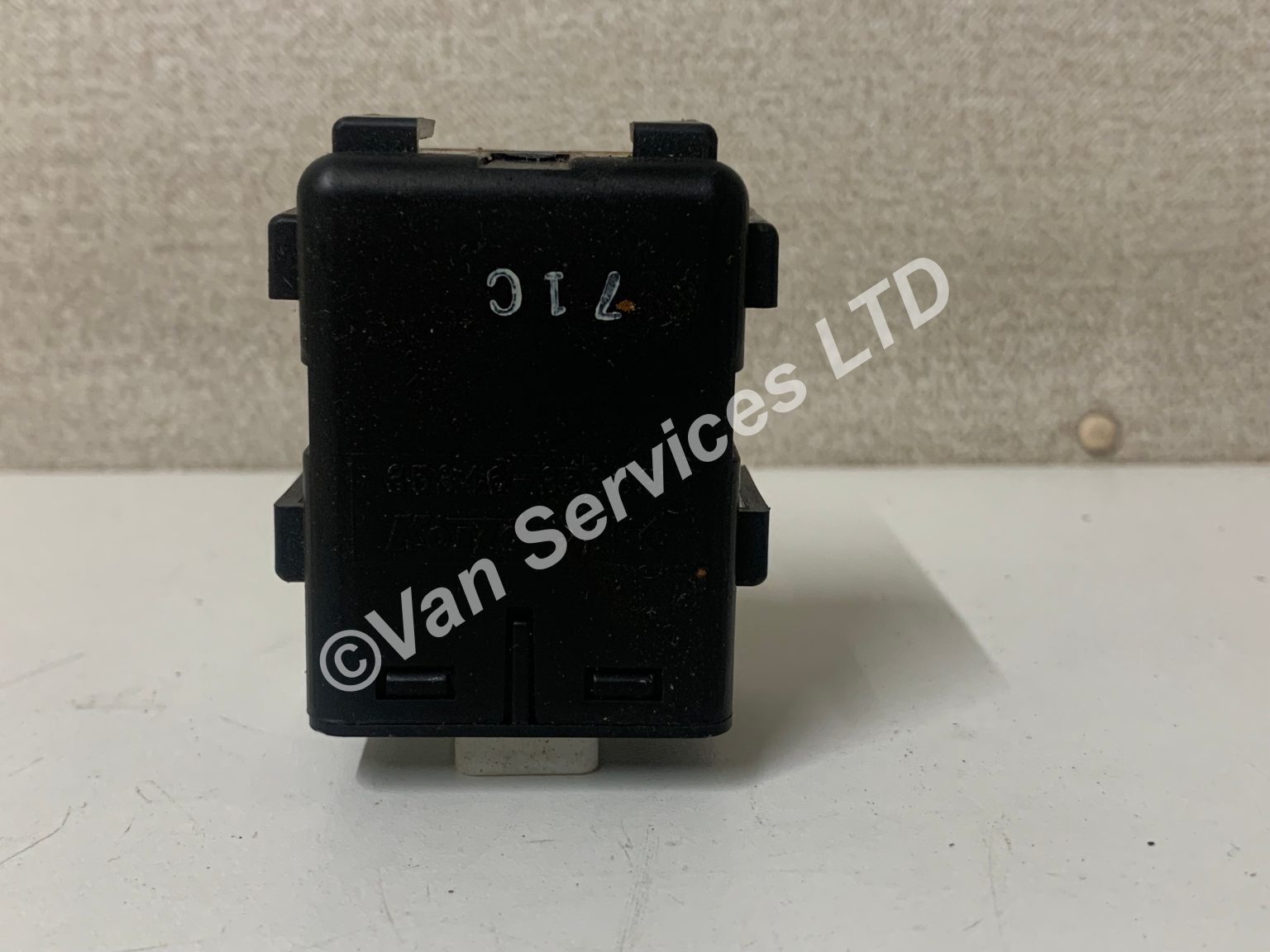 ISUZU NKR NPR NQR DIESEL RELAY – FITS 2009+ – Van Services Ltd